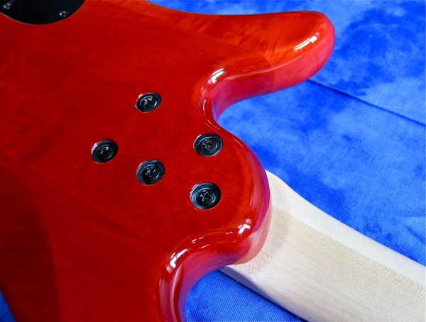 Testipenkissä: Spector Legend 4 Classic + Custom – Kitarablogi.com ...