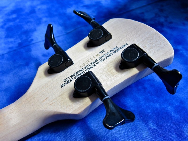 Testipenkissä: Spector Legend 4 Classic + Custom – Kitarablogi.com ...