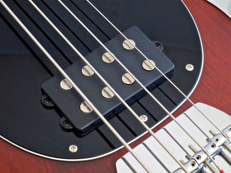 Review: Sterling SUB Ray4 + Ray5 – Kitarablogi.com – Finland's premier ...