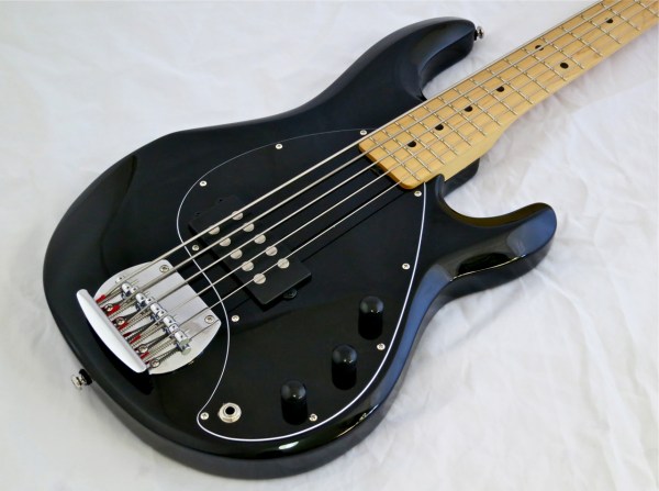 Review: Sterling SUB Ray4 + Ray5 – Kitarablogi.com – Finland's premier ...