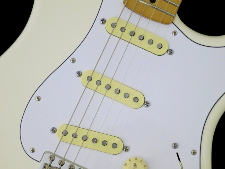 Review: Fender Jimi Hendrix Stratocaster – Kitarablogi.com – Finland's ...